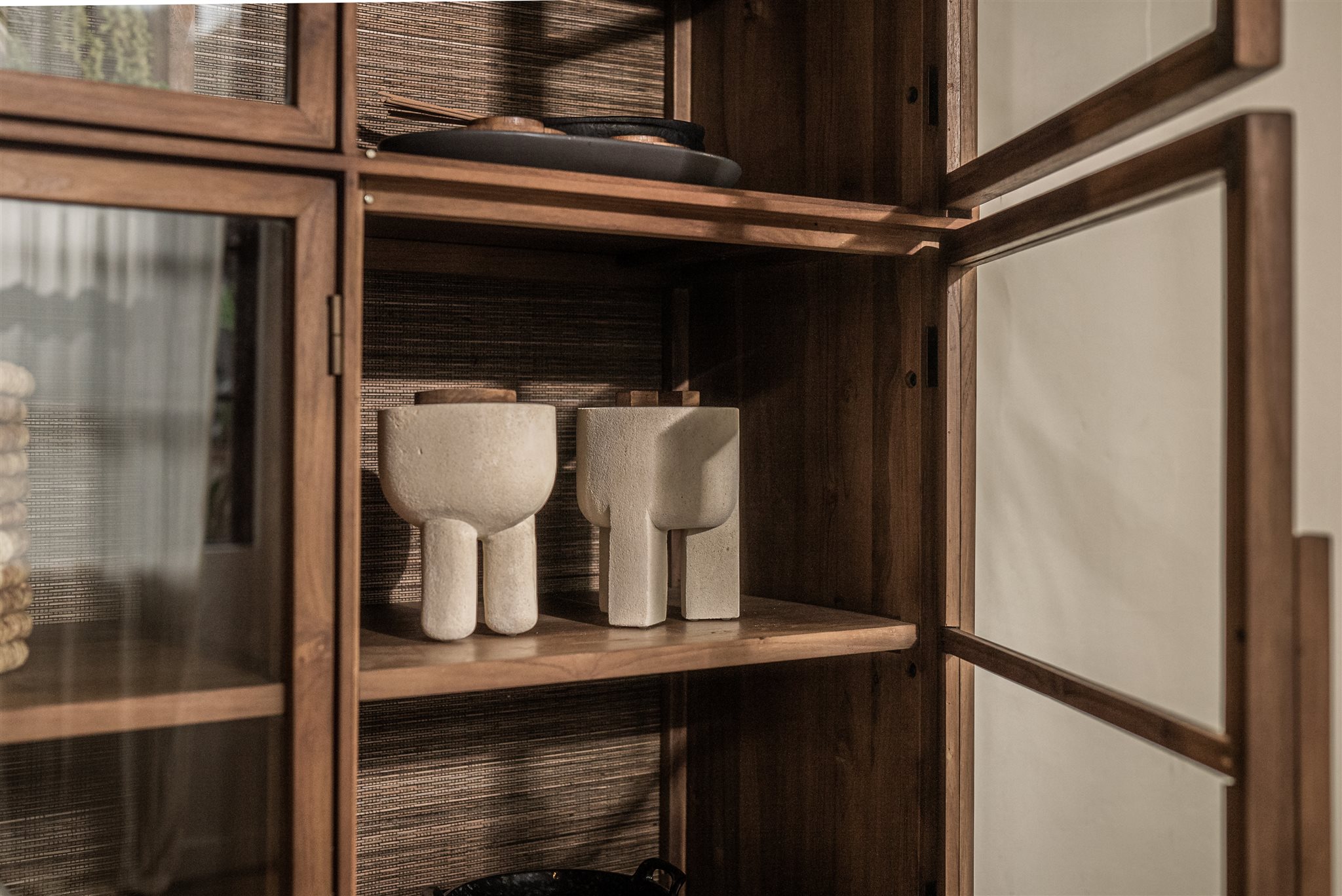 dBodhi Hopper Display Cabinet 3 doors - Sika Wonen